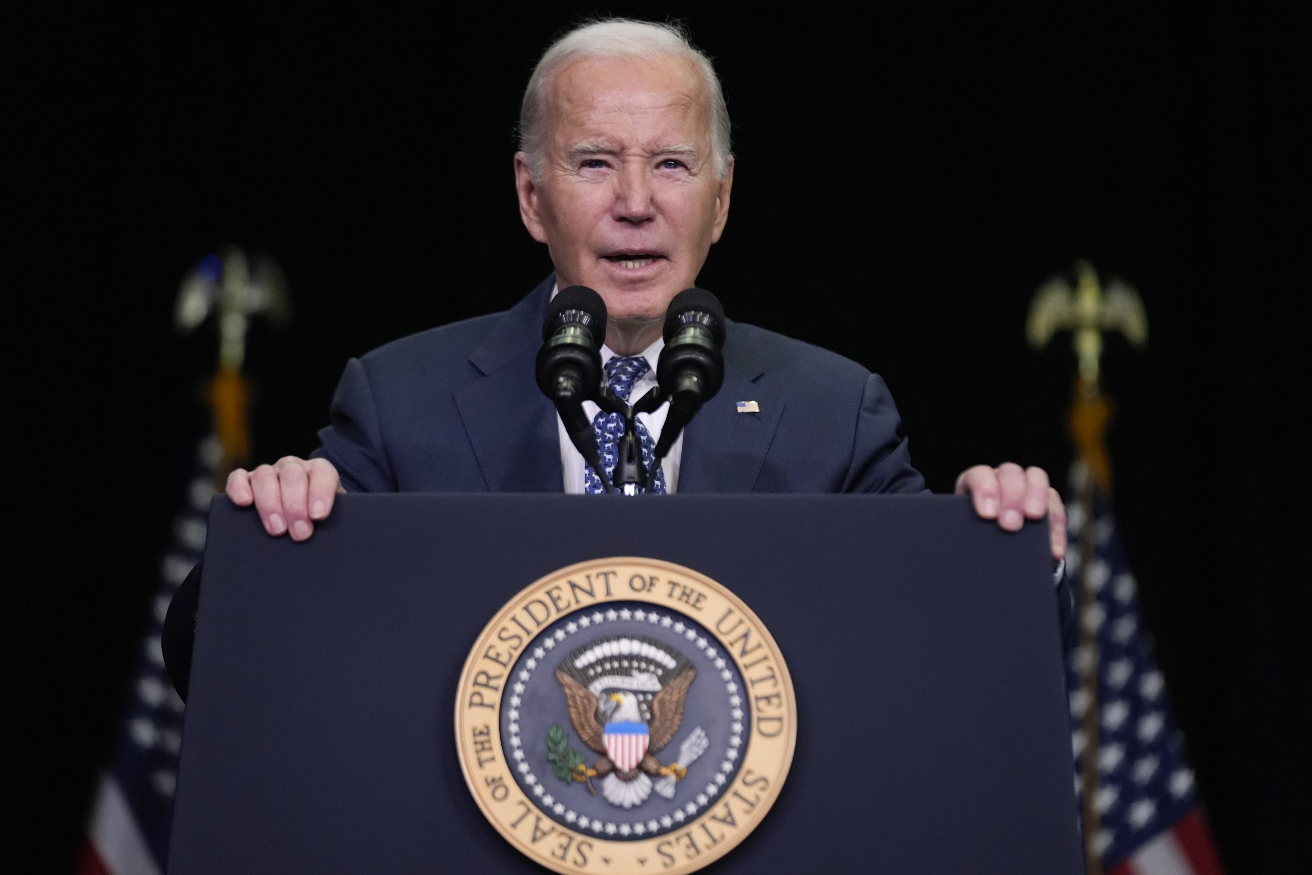 How the ghostwriter of Biden's memoirs ended up in the center of a ...