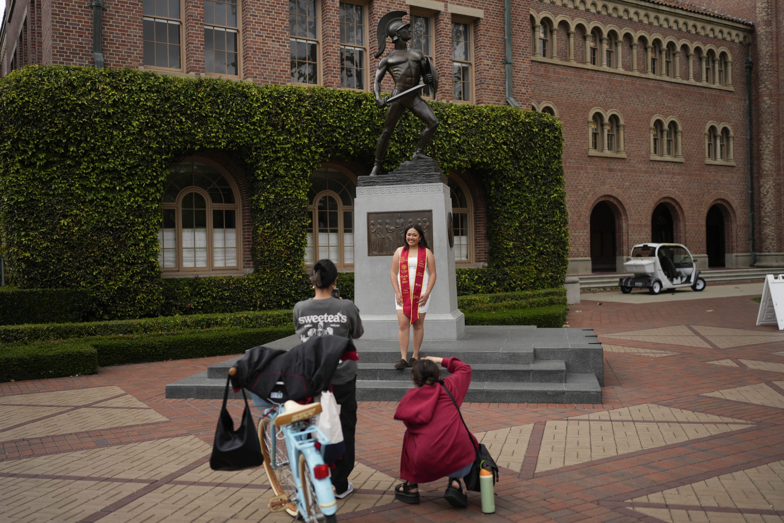 USC's move to cancel commencement amid protests draws criticism from ...