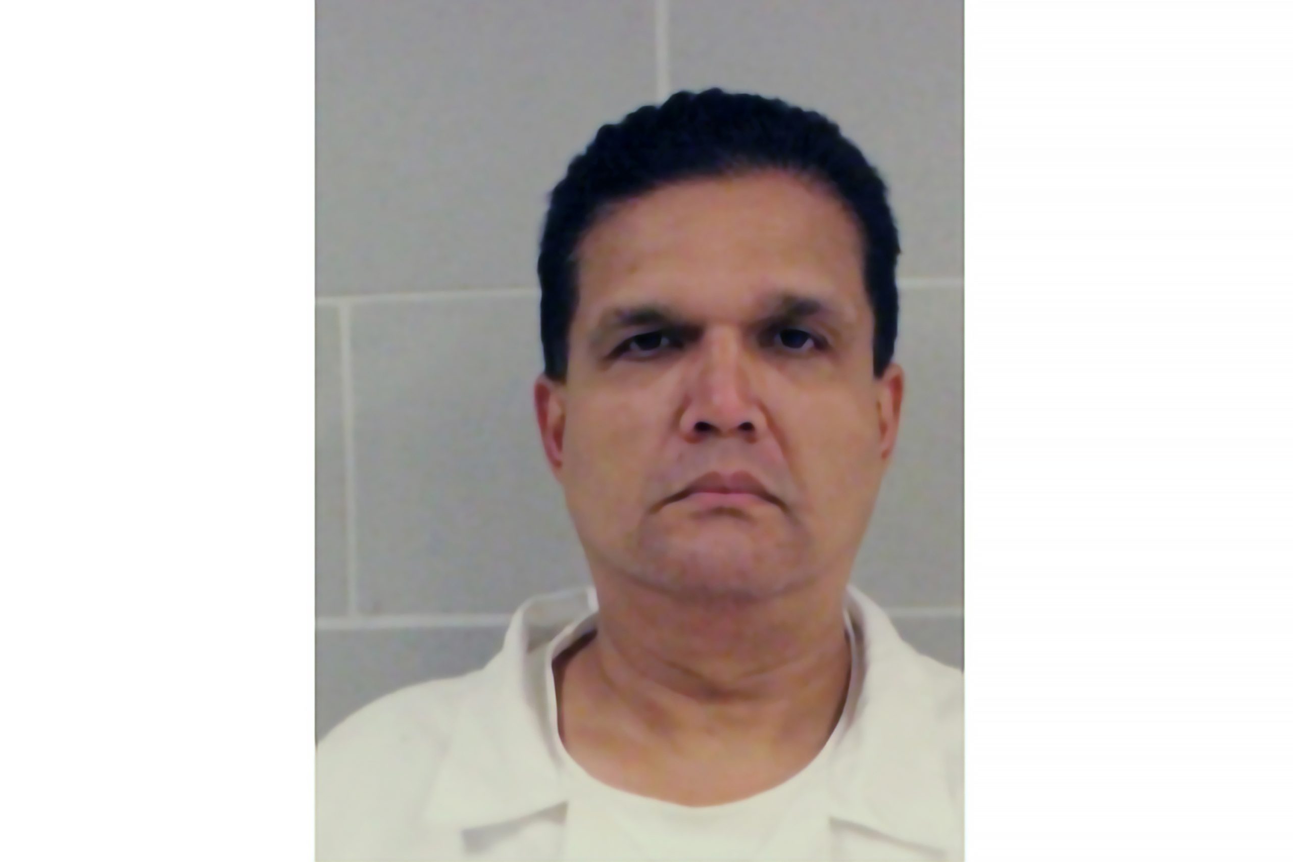 Judge dismisses felony convictions of 5 retired military officers in US ...