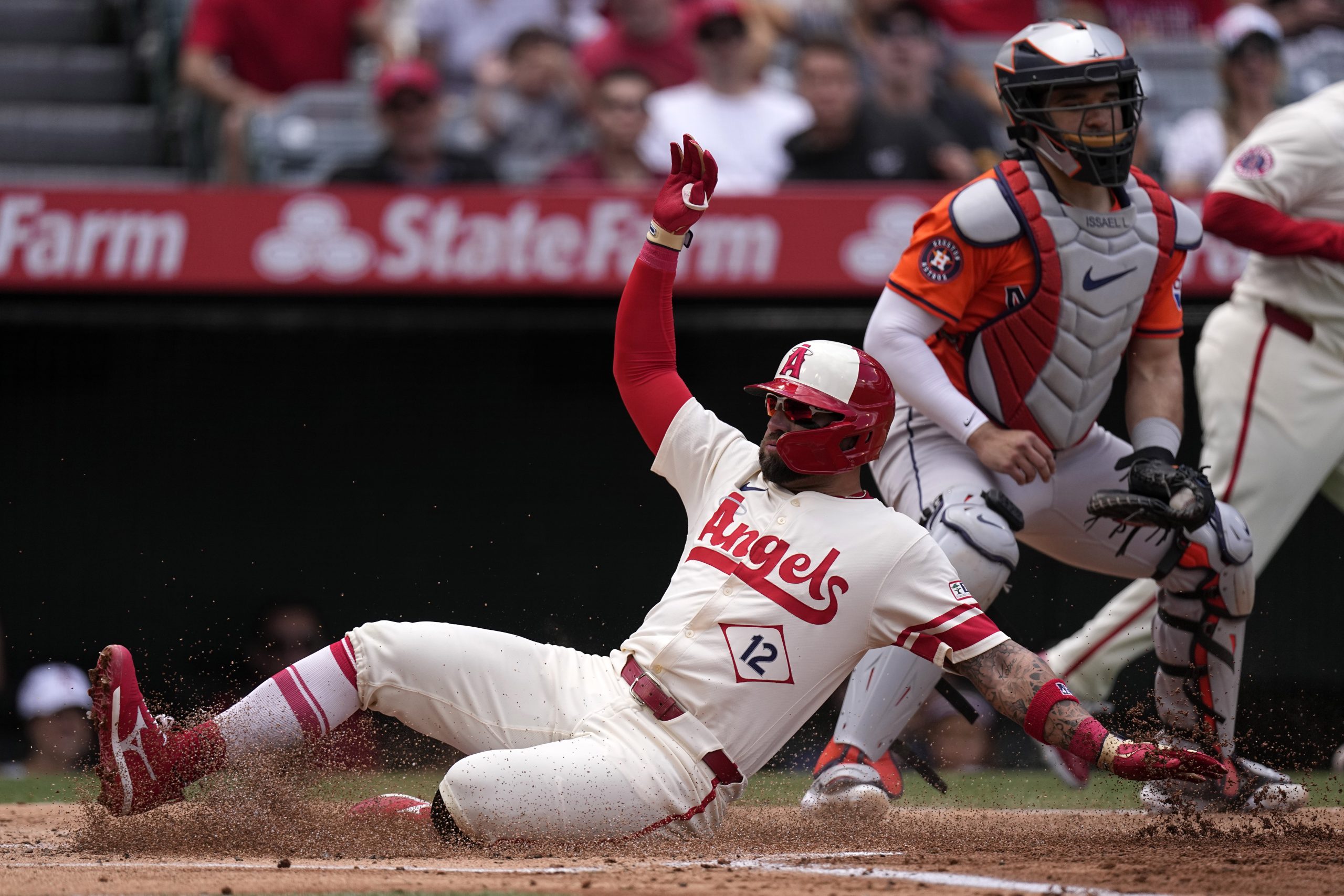 Logan O'Hoppe's 2-run homer in the 9th inning lifts Angels to 9-7 ...