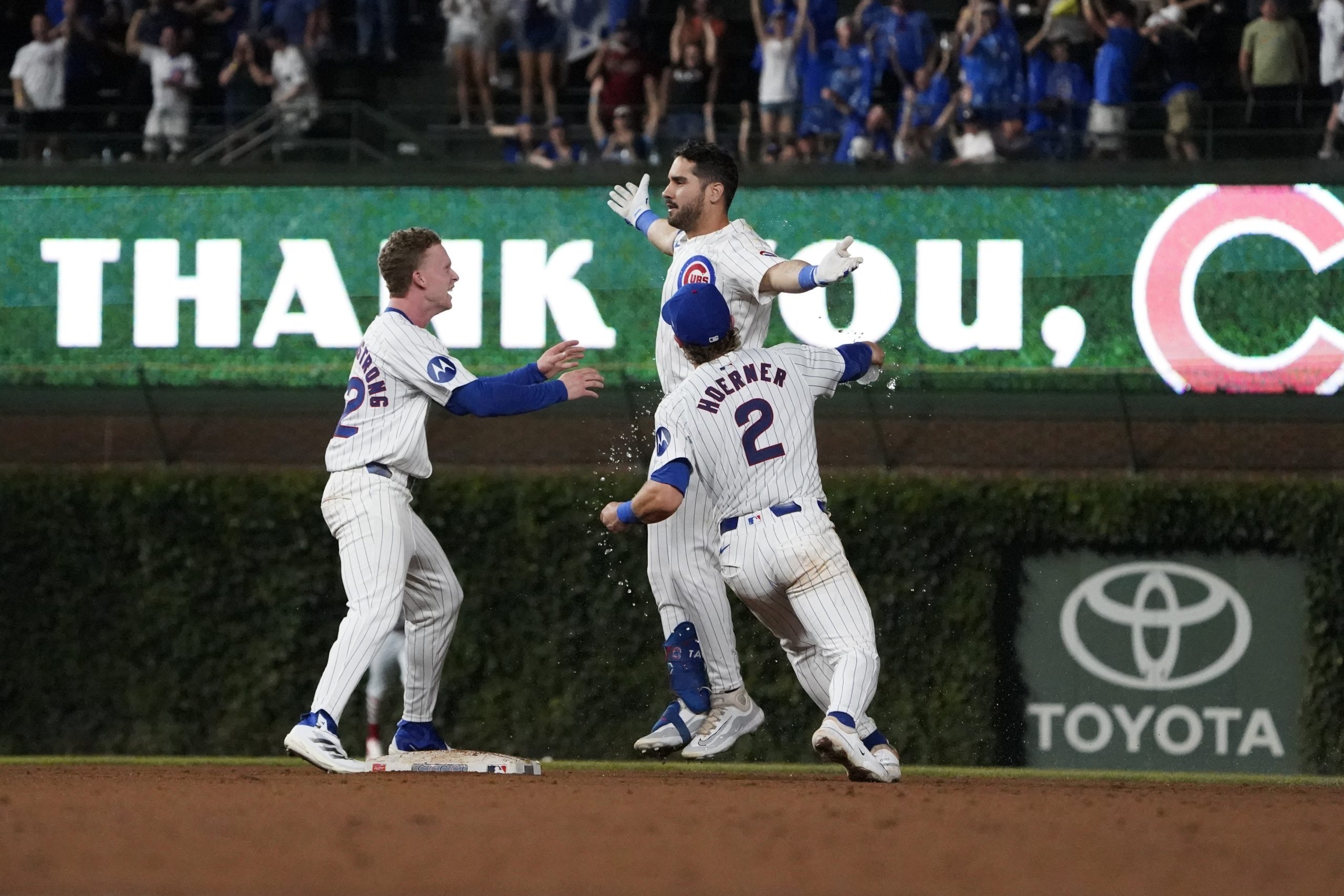 Cubs rally with 3 runs in 9th to top Cardinals 5-4 - SRN News