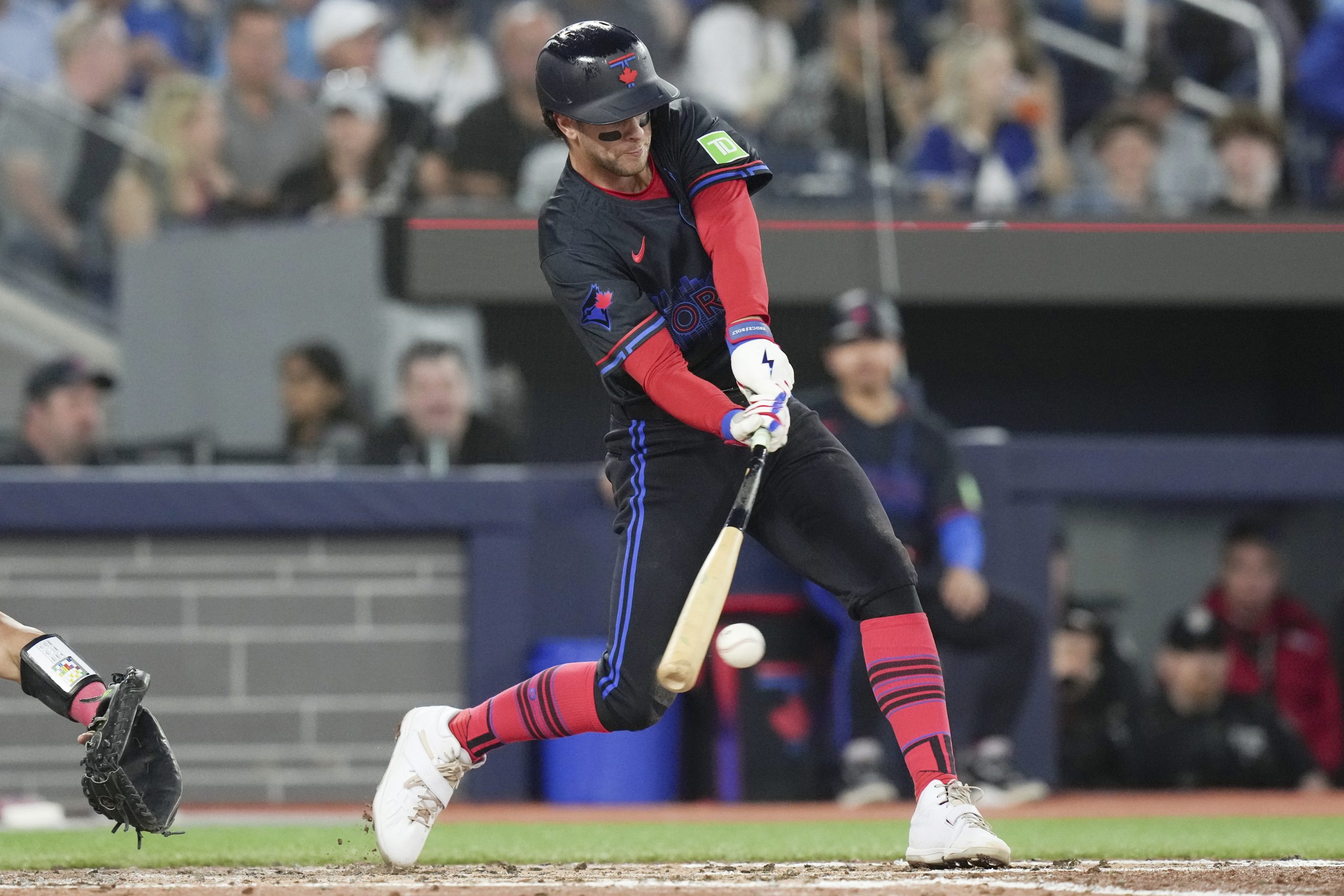 Joey Loperfido, Addison Barger hit back-to-back homers in 9th as Blue ...
