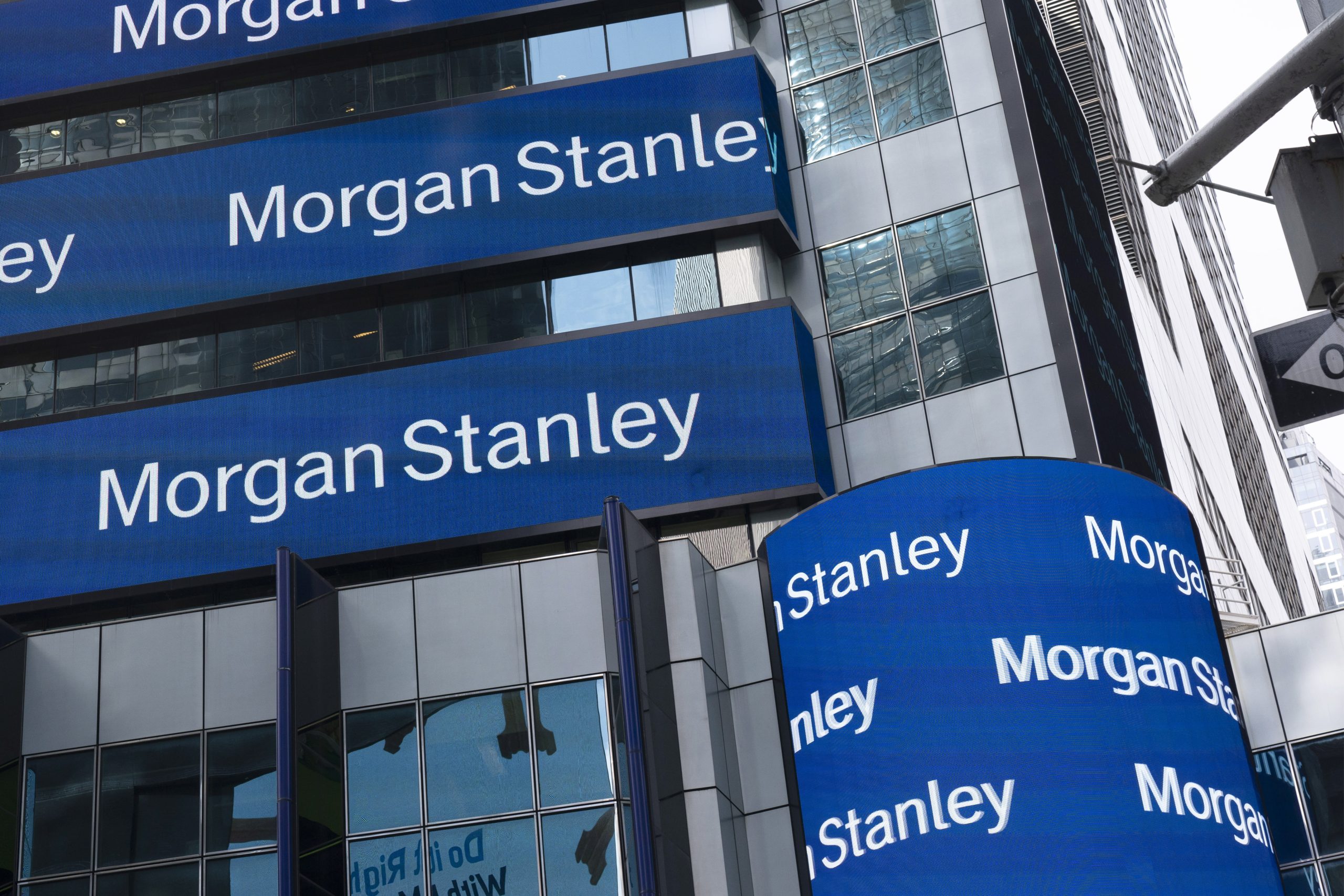 Morgan Stanley Smith Barney to pay $15M penalty to settle SEC charges ...