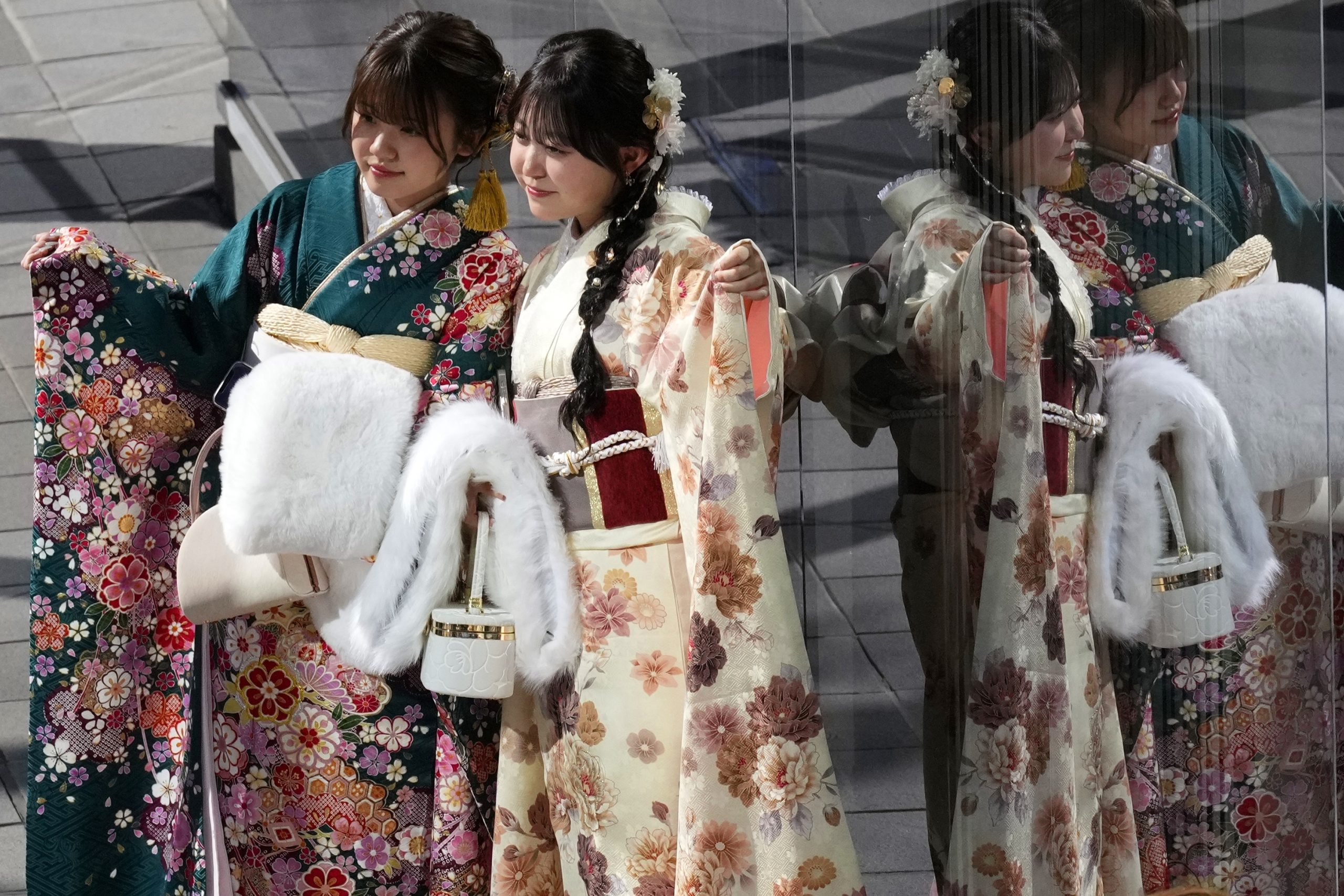 AP PHOTOS: Young people in sumptuous kimonos and sober suits mark ...