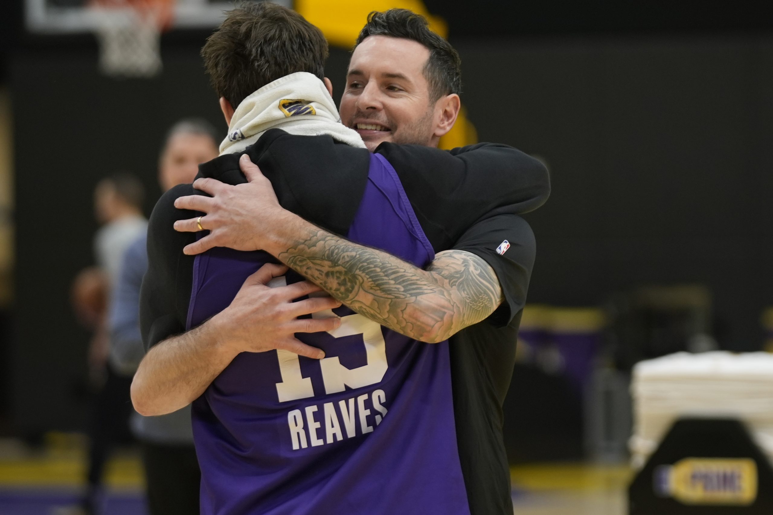 Lakers, Clippers return to their home courts after days of fire ...
