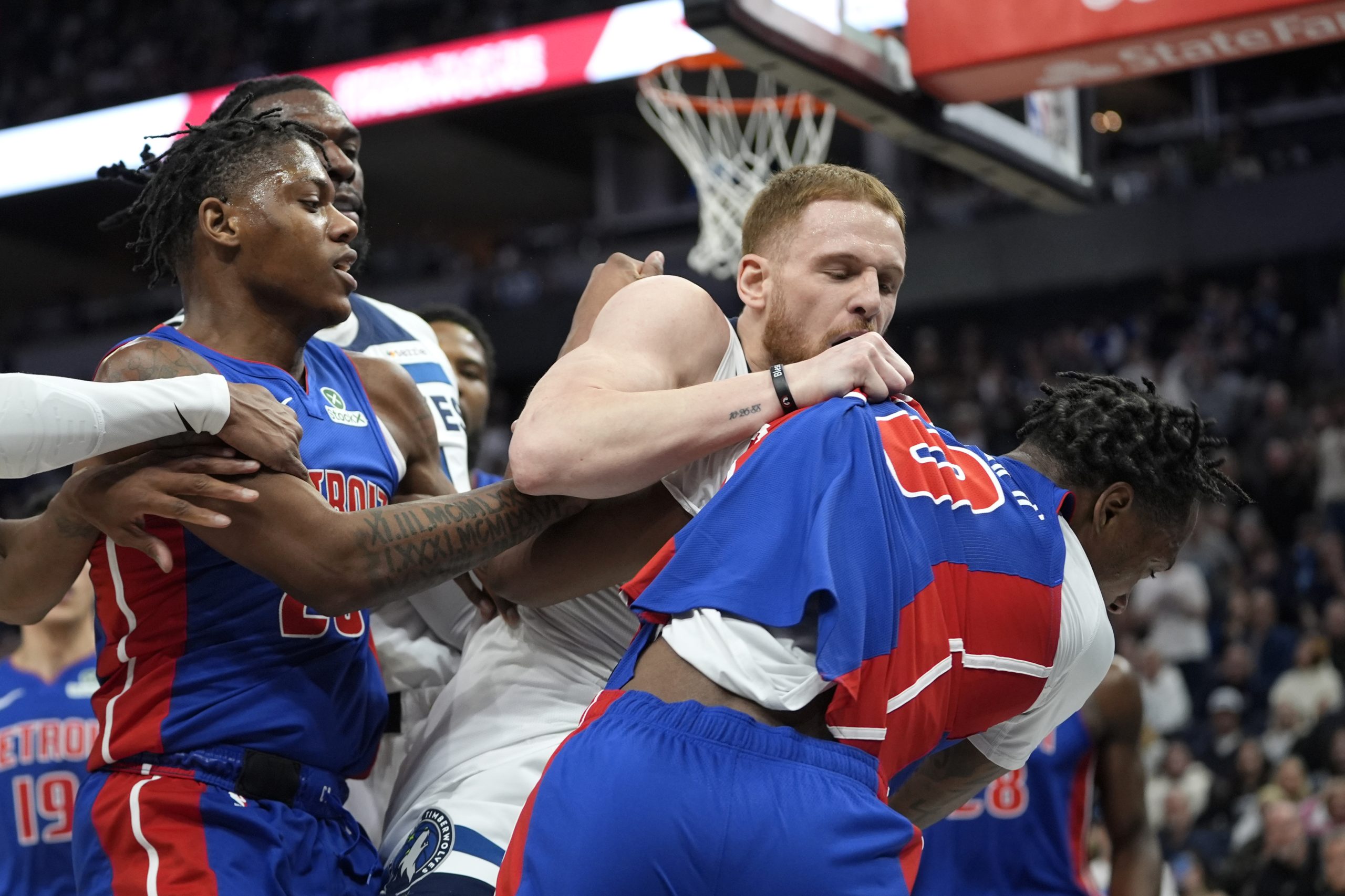 5 players, 2 coaches ejected after Pistons-Timberwolves skirmish in 2nd ...