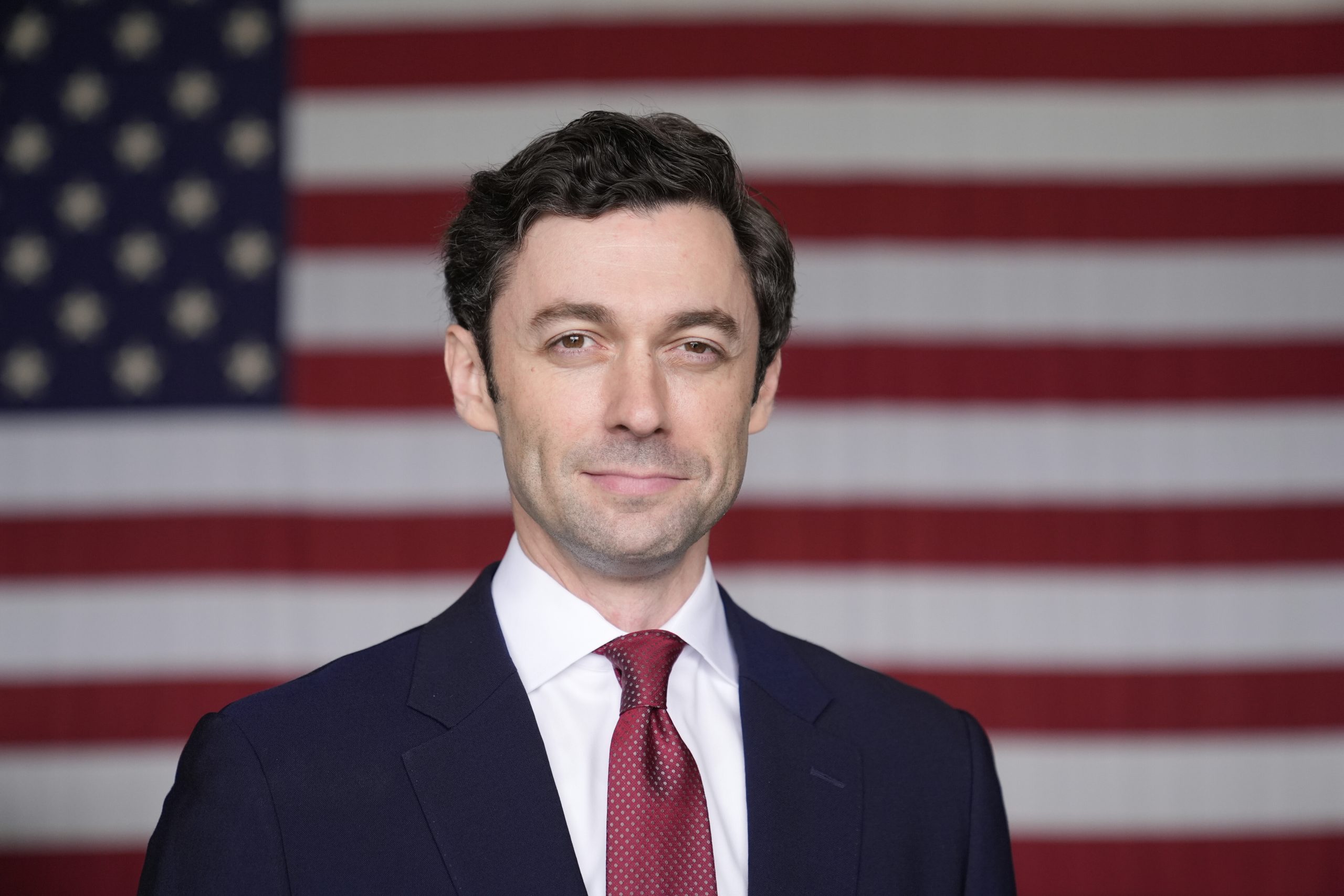 Balancing Trump criticism and bipartisanship, Democrat Jon Ossoff walks ...