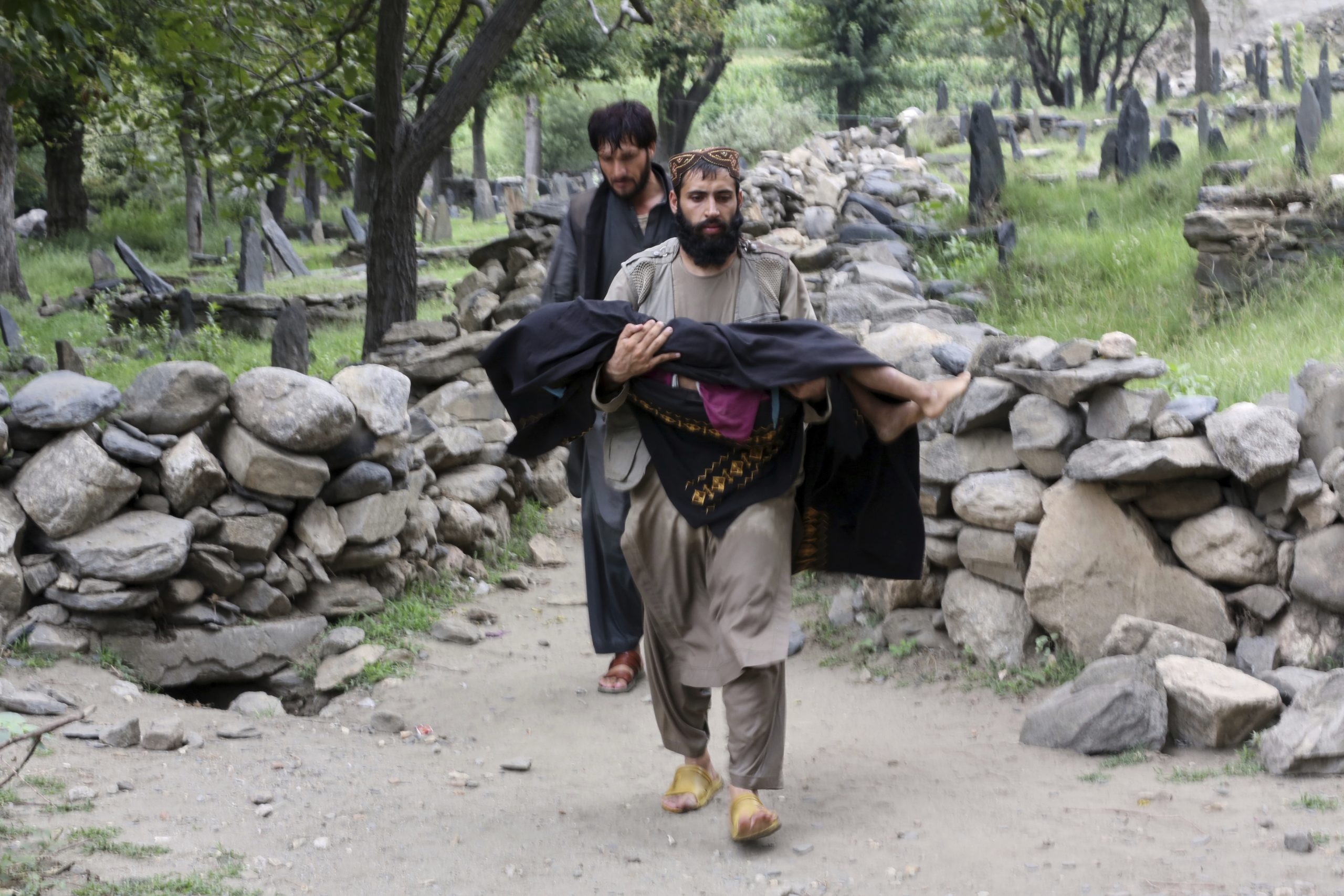 A devastating earthquake in Afghanistan: See the photos - WYSL NewsPower 1040