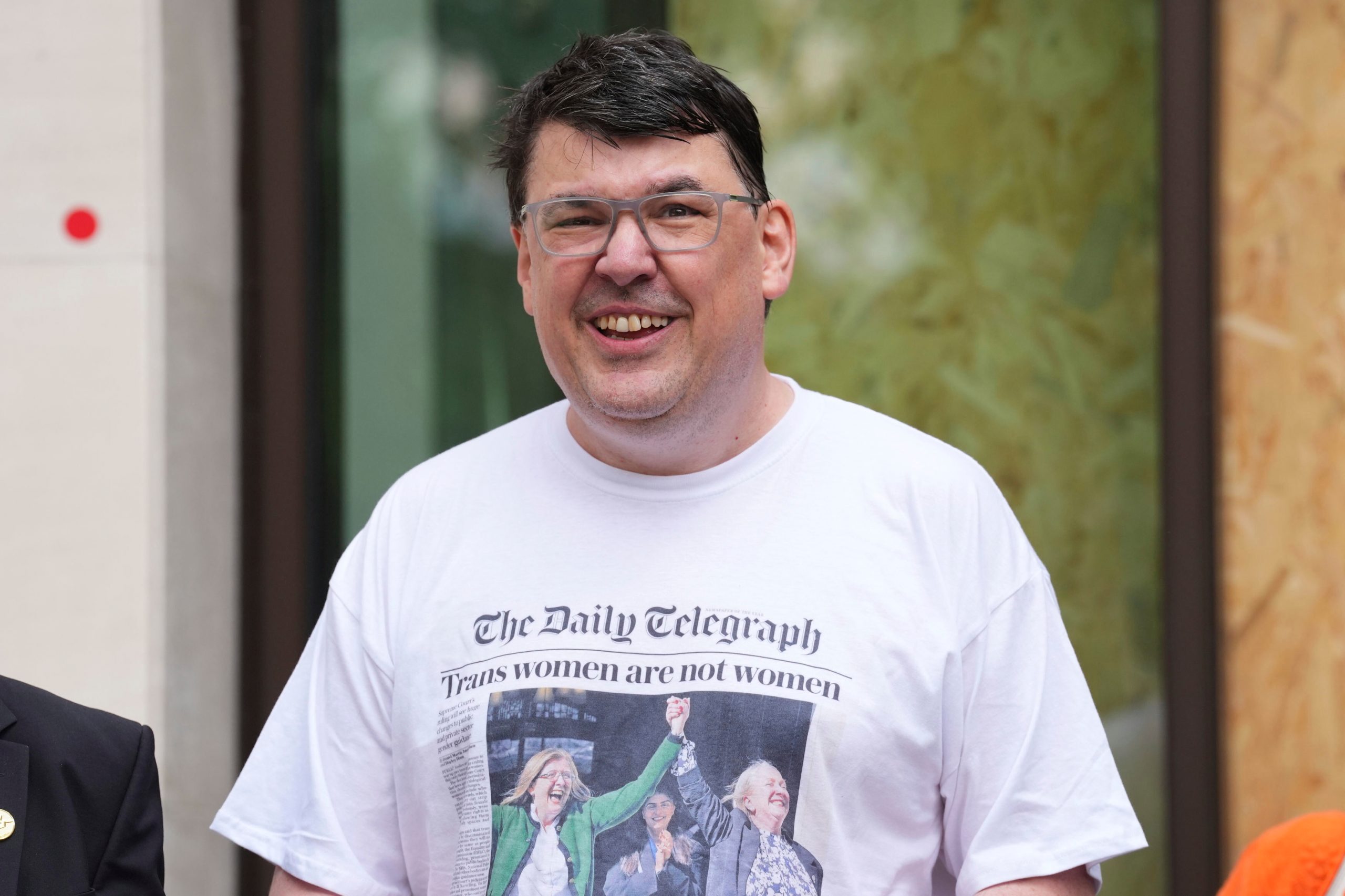 TV writer Graham Linehan's arrest over transgender posts sparks free ...