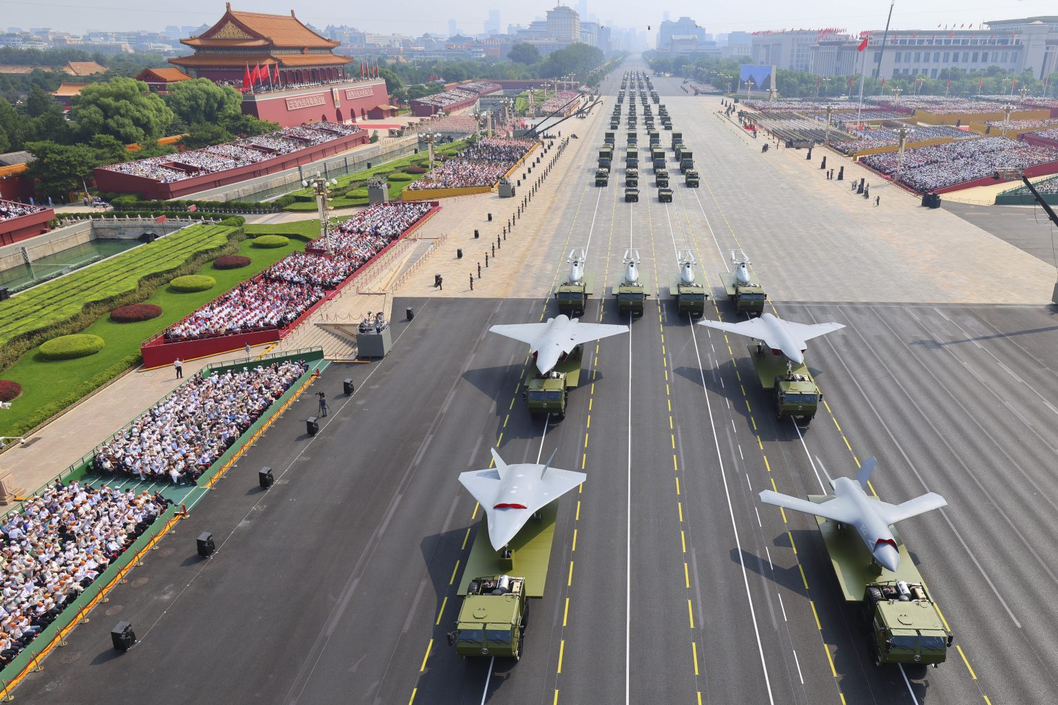 China's military parade reveals new hypersonic missiles, drone ...