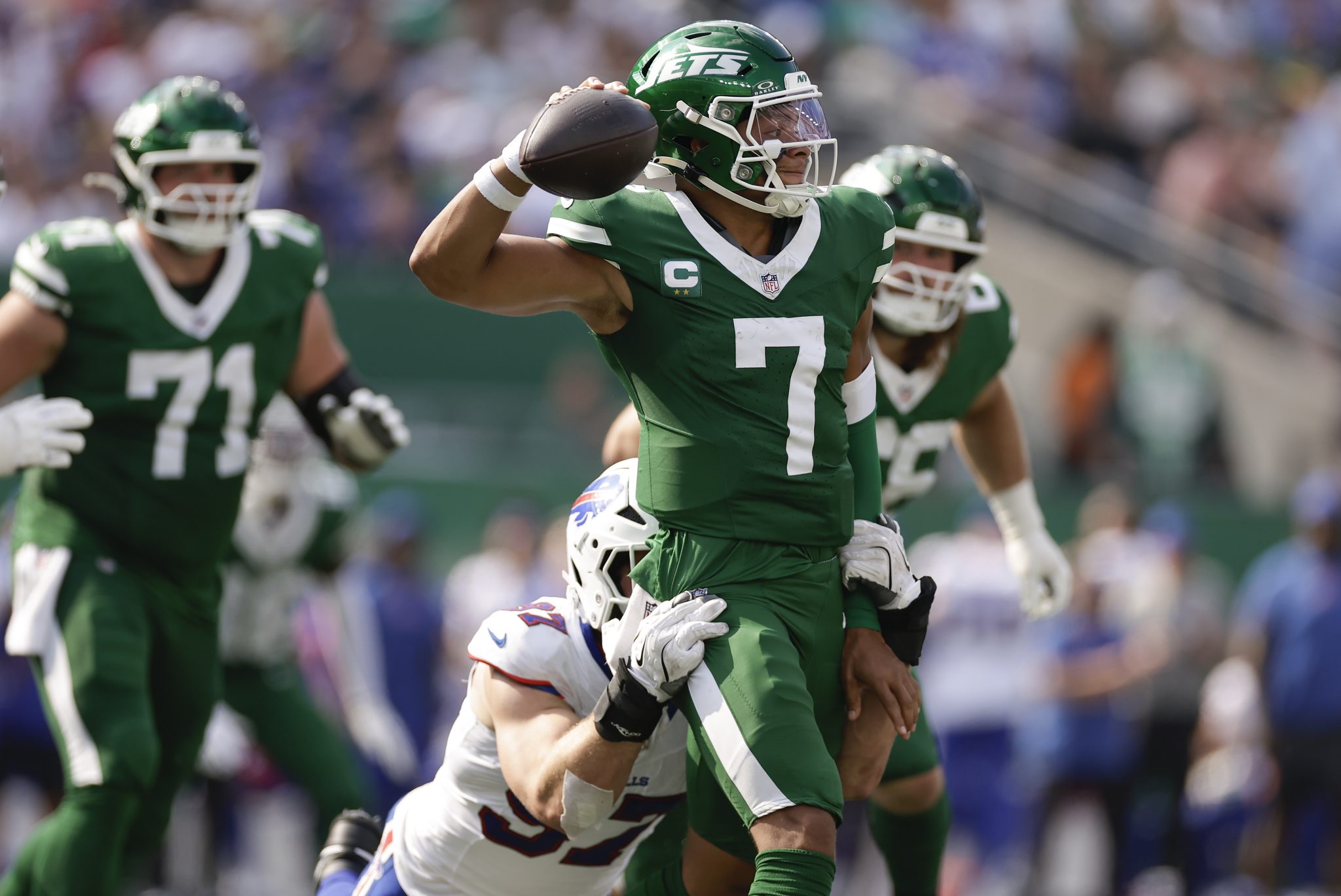 Jets quarterback Justin Fields progressing in concussion protocol ...