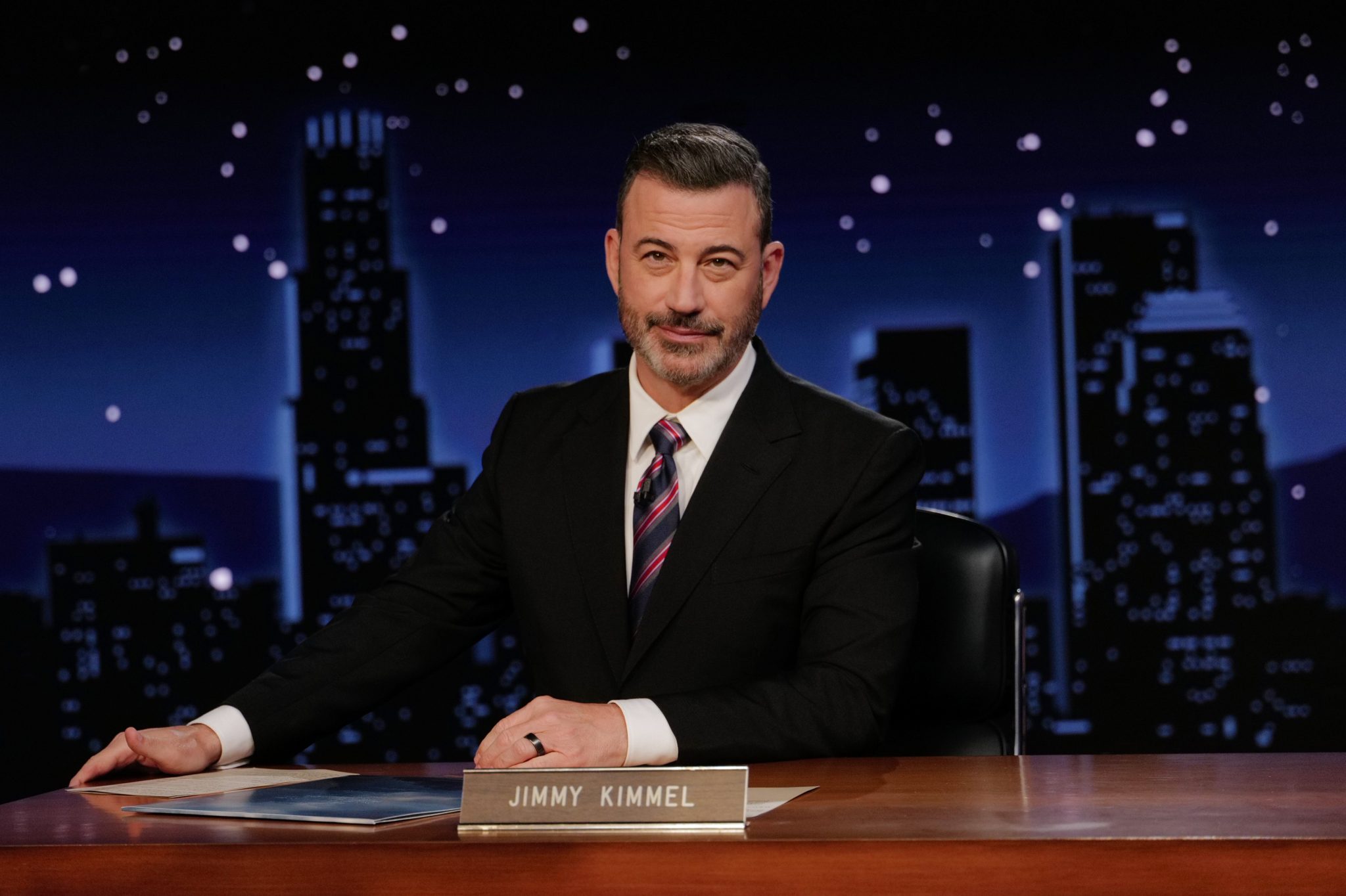 Nexstar and Sinclair bring Jimmy Kimmel's show back to local TV ...