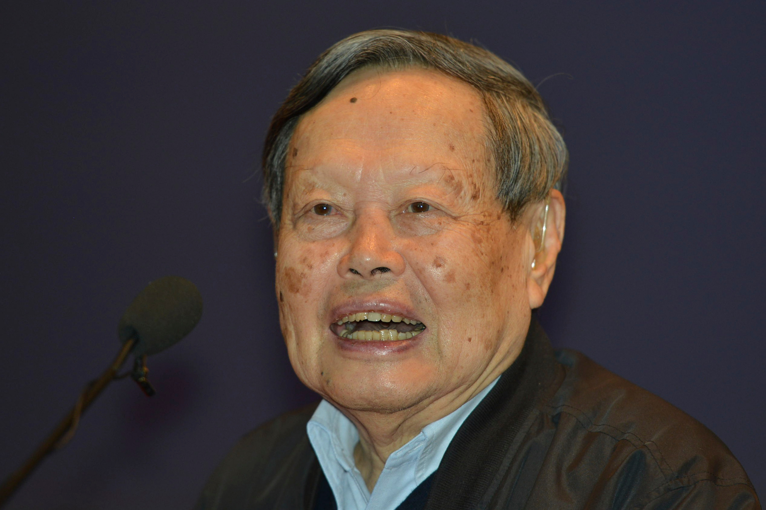 Chinese Nobel Prize-winning physicist Chen Ning Yang dies at 103 - WYSL NewsPower 1040