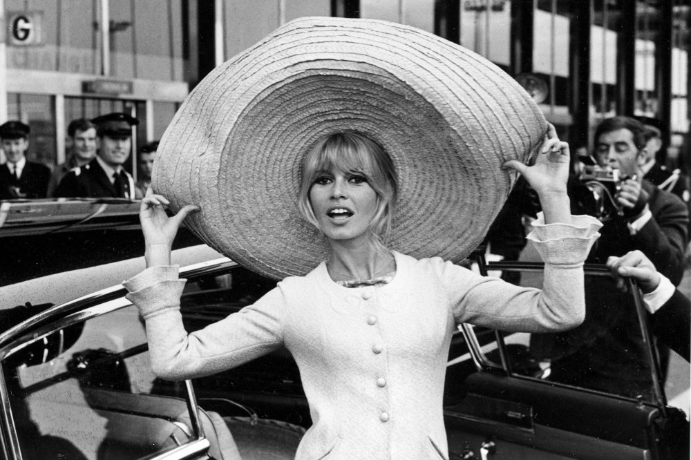 Saint-Tropez bids adieu to Brigitte Bardot with a funeral and public ...