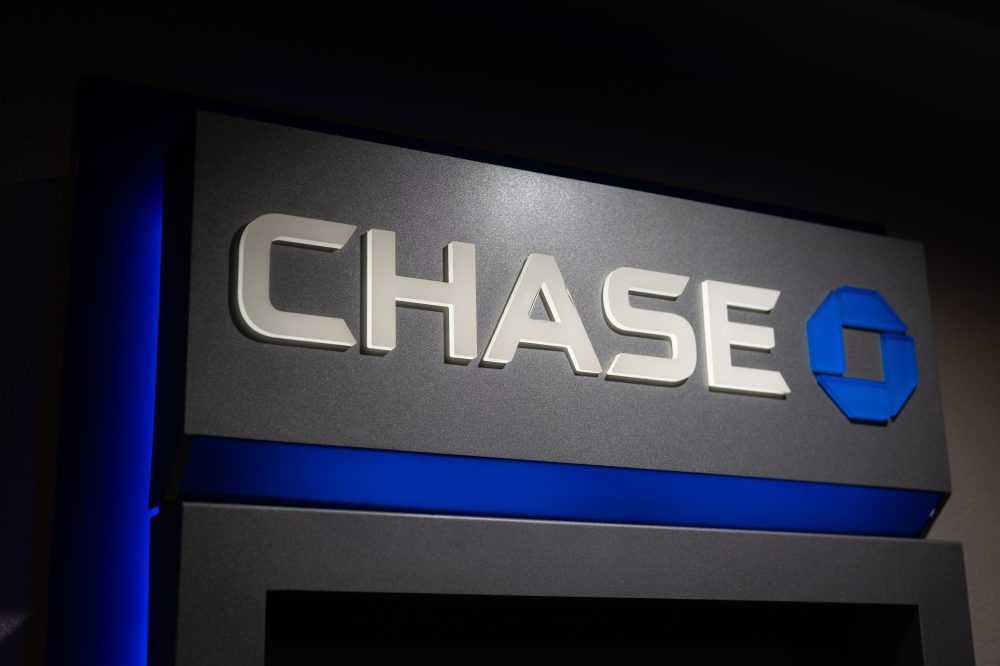 JPMorgan Chase profits rise 9% in the fourth quarter excluding hit from ...