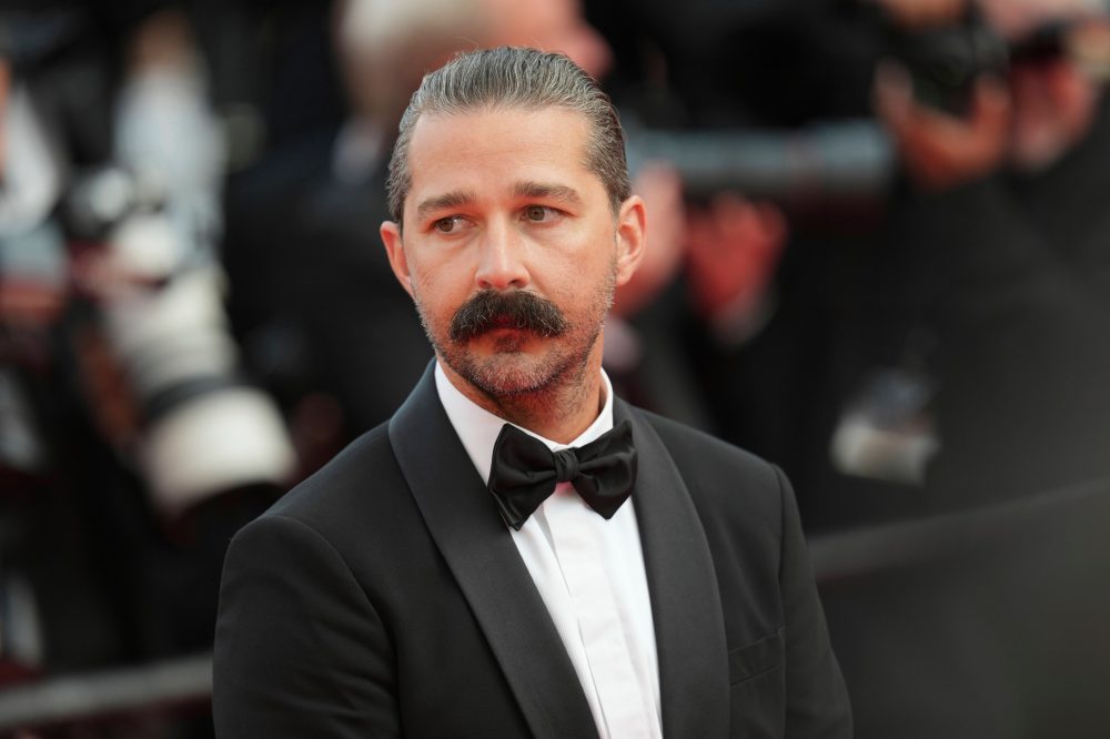 Shia LaBeouf gets probation after pleading guilty to punching bargoers ...