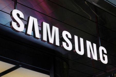 Samsung Elec's chip chief says he discussed next-generation foundry ...