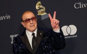 Clive Davis, towering music executive who reshaped American sound, dies ...